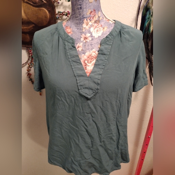 Old Navy | Tops | Old Navy Blouse Top | Poshmark